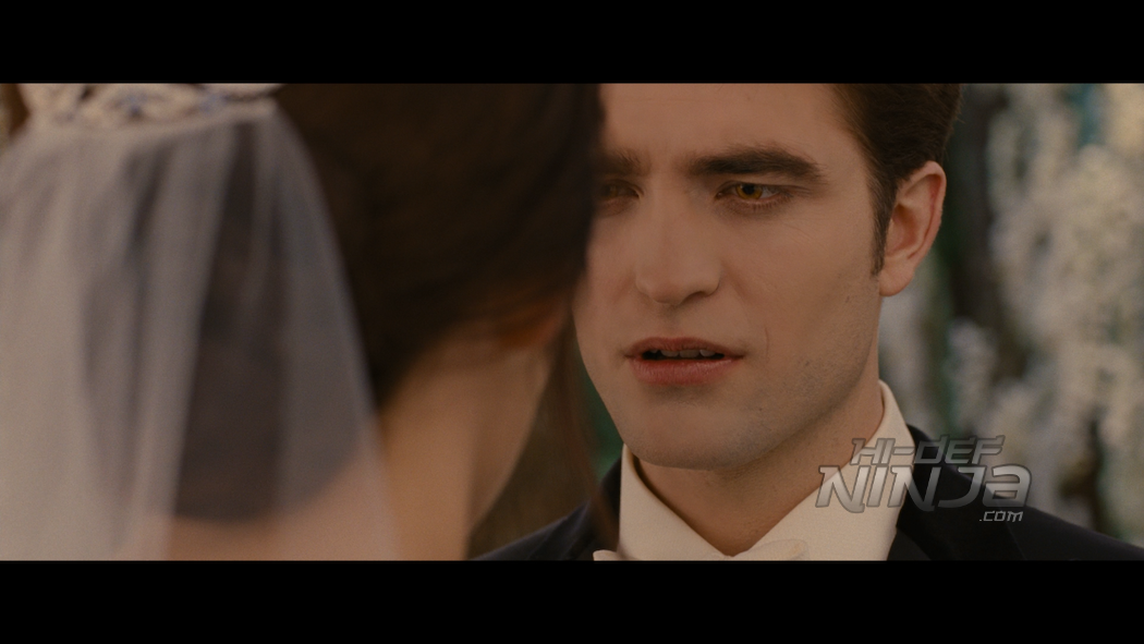 THE TWILIGHT SAGA: BREAKING DAWN Part 1 Blu-ray Review | Hi-Def Ninja ...
